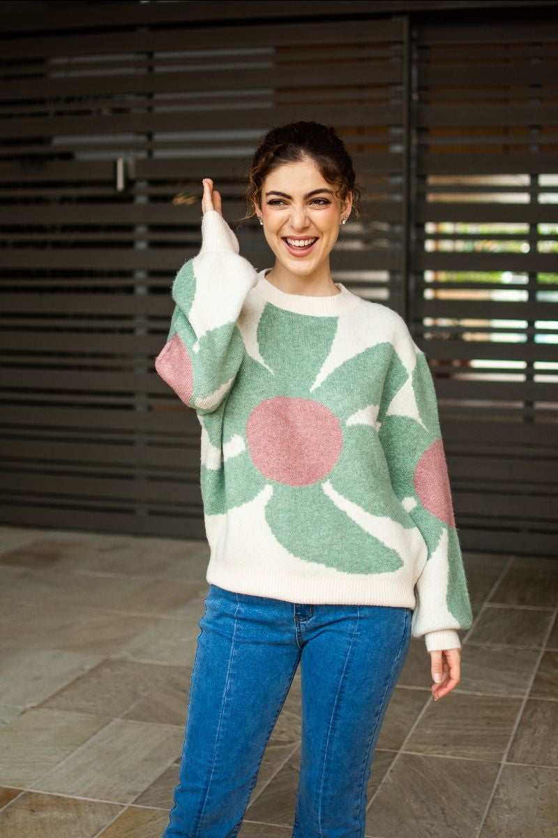 Fria oversized flower knit 2 colours | Ruby Reid